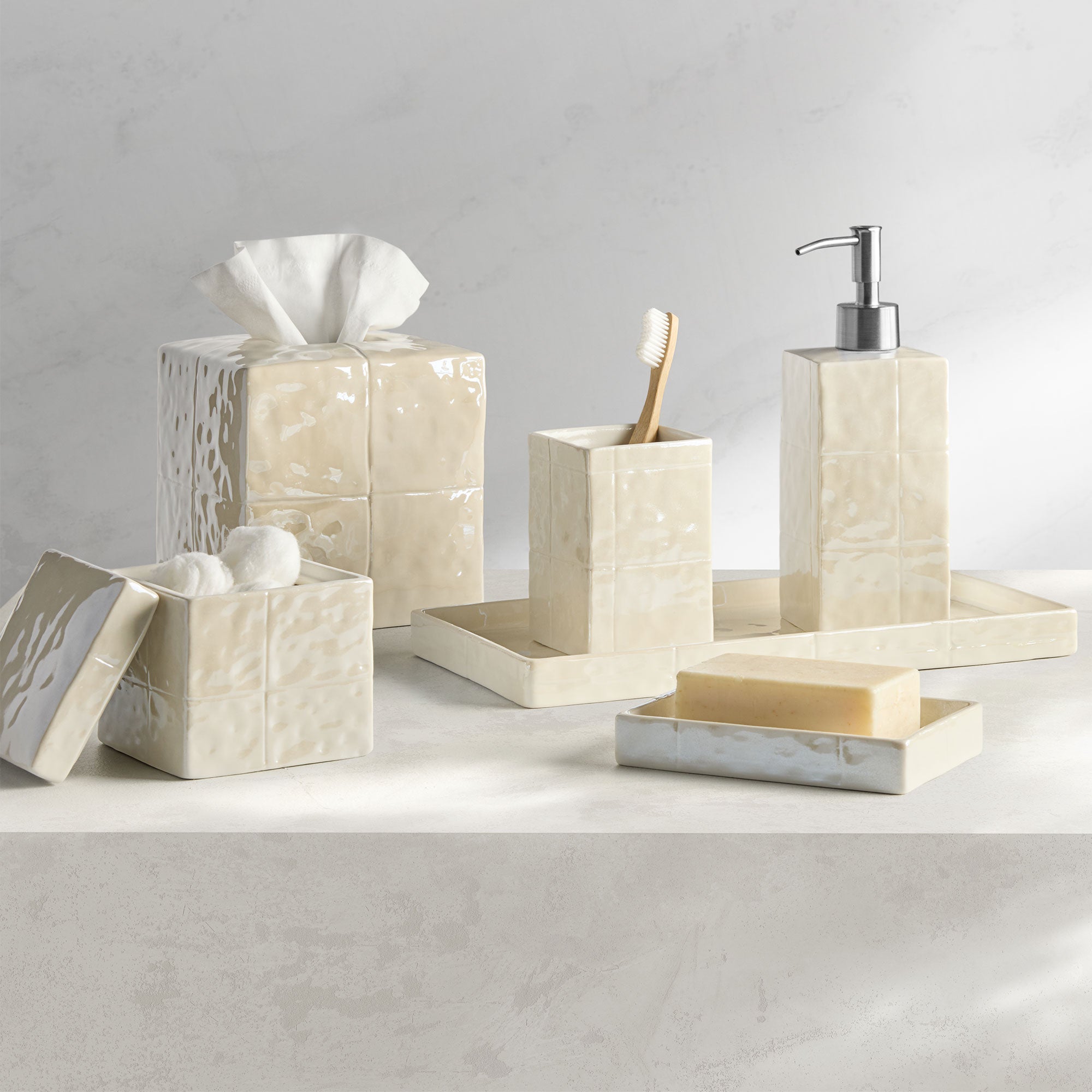 Perla Bath Accessories – B2B Kassatex Store