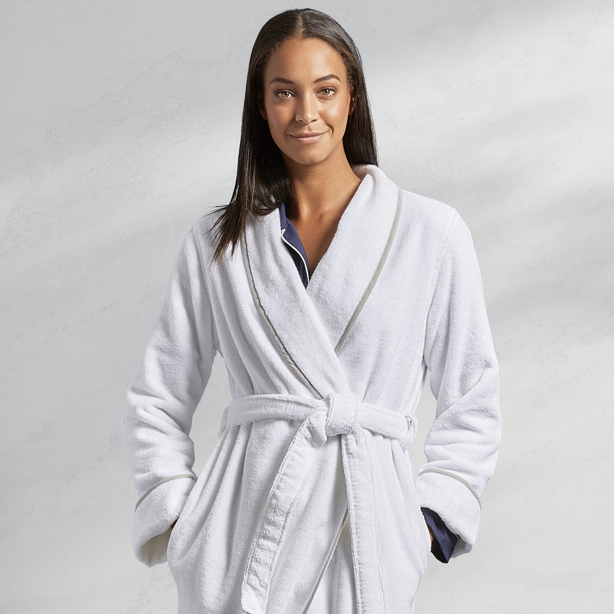 Turkish Plush Robes With Piping – B2B Kassatex Store